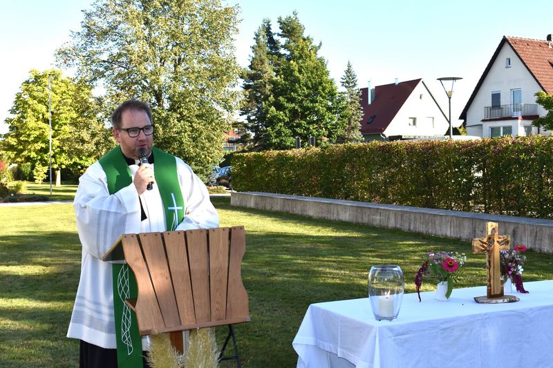 Gott, du hilfst Menschen und Tieren - Pfarrei Hl. Dreifaltigkeit Grafenwöhr